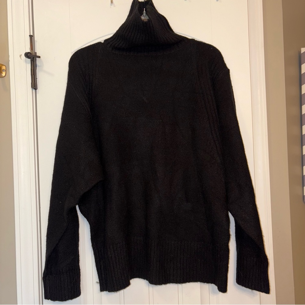 Double Zero Black Turtleneck Sweater - Gem